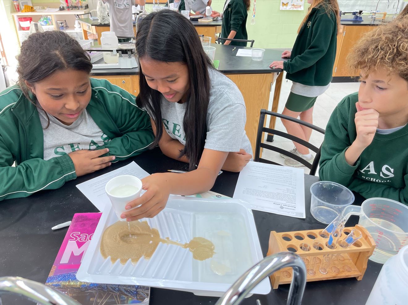 6th Grade Science Lab - Elizabeth Ann Seton Catholic School